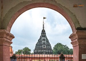 Vishnupad Temple Gaya, Bihar Facts, History, Architecture