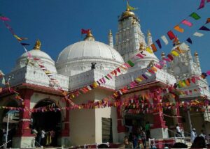 Shree Ranchhodraiji Temple Dakor - Info History Photos Story