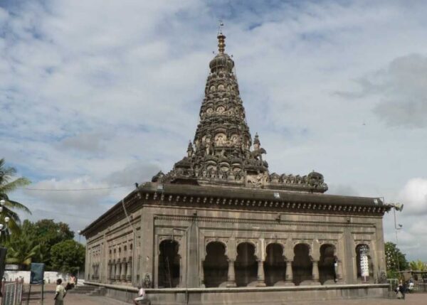Sharana Basaveshwara Temple - The Temple Guru