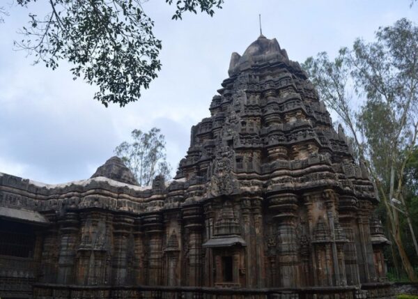 Hangal Tarakeshwara Temple Info Architecture History Photos