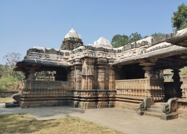Hangal Tarakeshwara Temple Info Architecture History Photos
