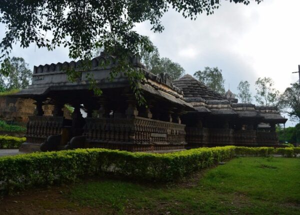 Hangal Tarakeshwara Temple Info Architecture History Photos