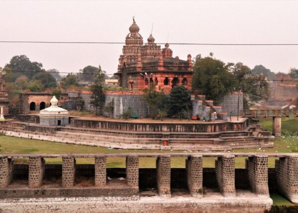 Sangameshwar Temple Saswad - Info Facts Architecture Photos