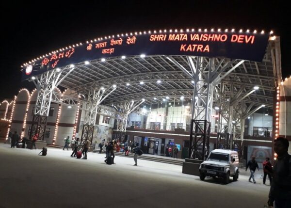 Vaishno Devi Temple Katra - Info History Photos Location