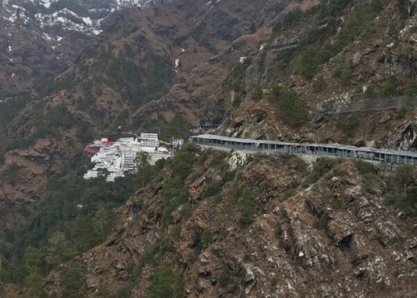 Vaishno Devi Temple Katra - Info History Photos Location