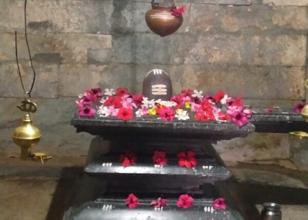 Kalleshwara Temple Hire Hadagali Info History Photos Timing