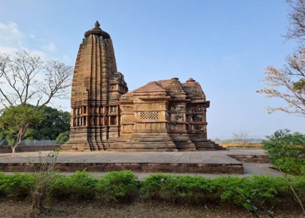 Narayanpal Temple Bastar - Info History Photos Location Time